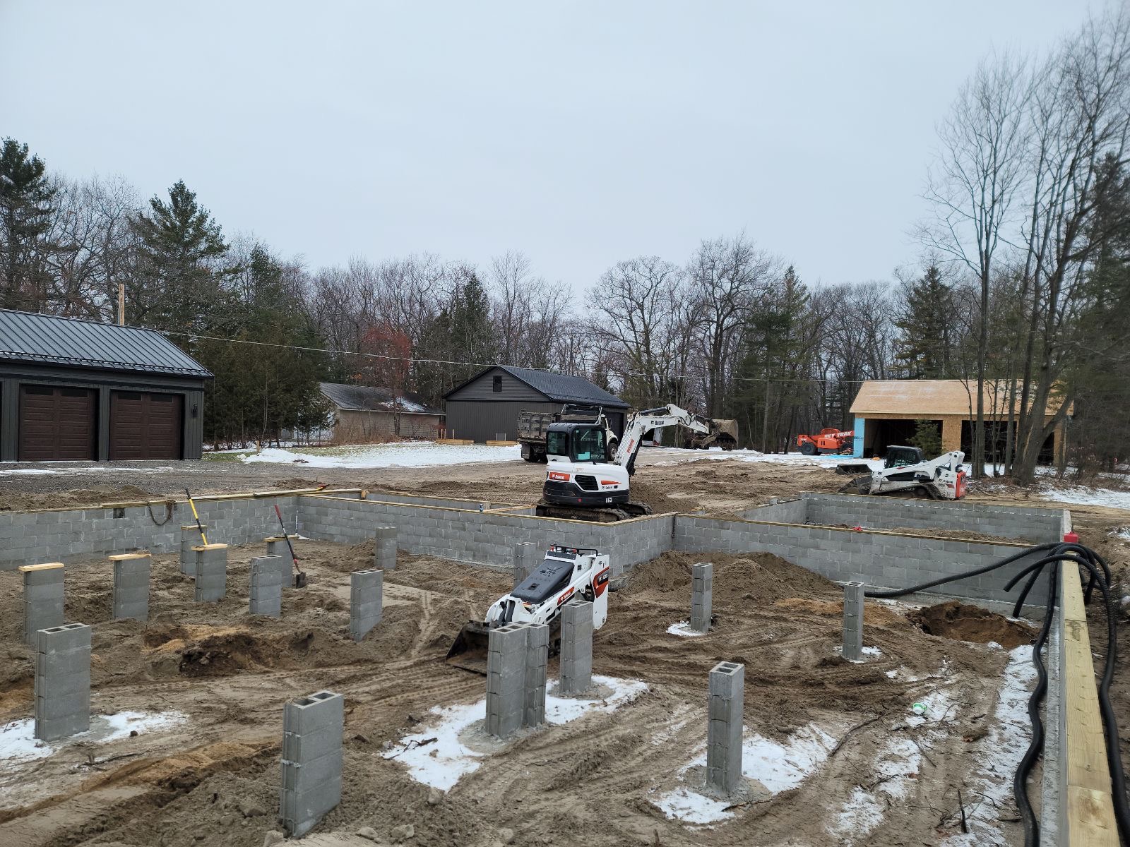 Project Gallery – Michigan Seawall and Excavation